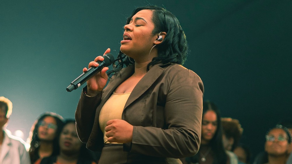 Chanel Novas Presenta Su Nuevo Sencillo «Mi Ofrenda» | ABN.pe