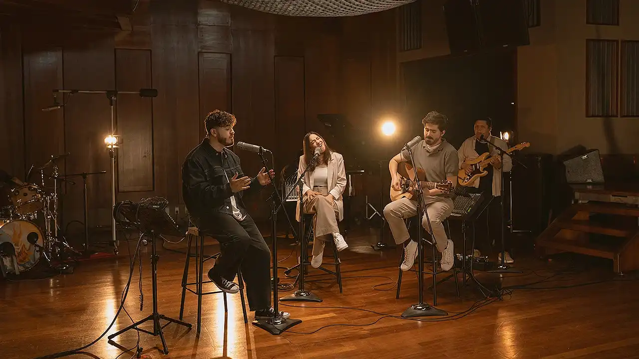 El dúo Majo y Dan se une al cantante LUISFER para interpretar "El Gran ...