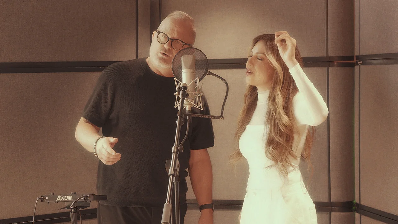 «Nació la luz», la emotiva colaboración entre Marcos Witt y Thalia ...