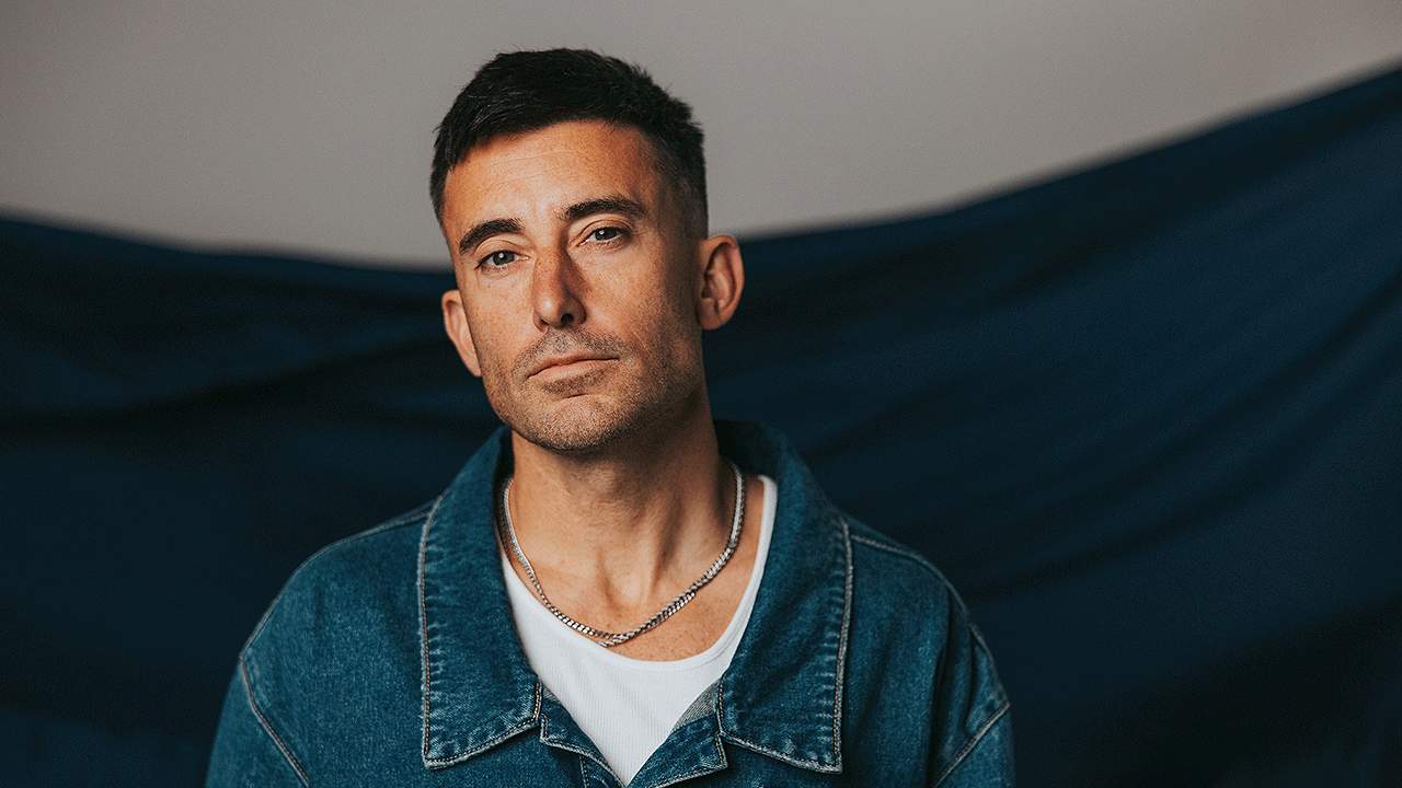 "The King Is In The Room" es el nuevo sencillo lanzado por Phil Wickham ...